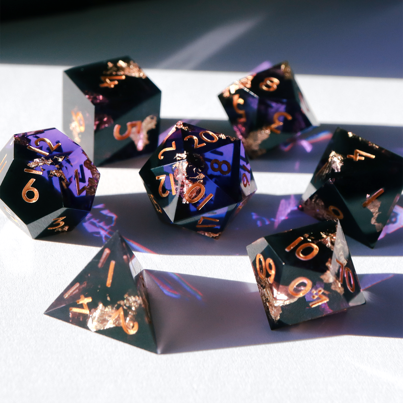 Heretic's Glory Purple Smoke Dice - Sharp Edge Resin Dice Set ...